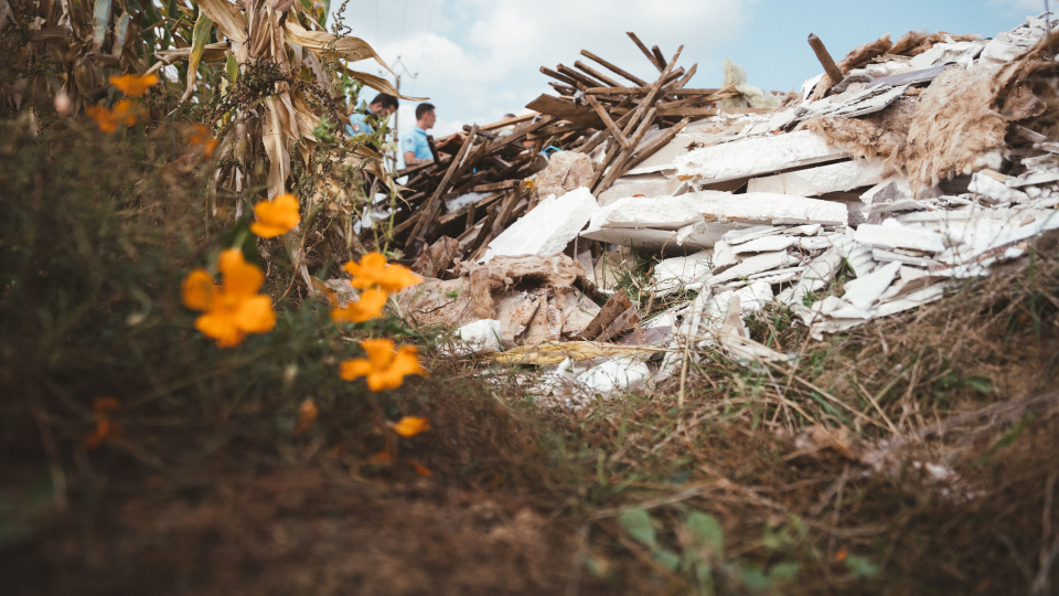 Que faire des déchets ou dépôts sauvages ? | Ma Sécurité